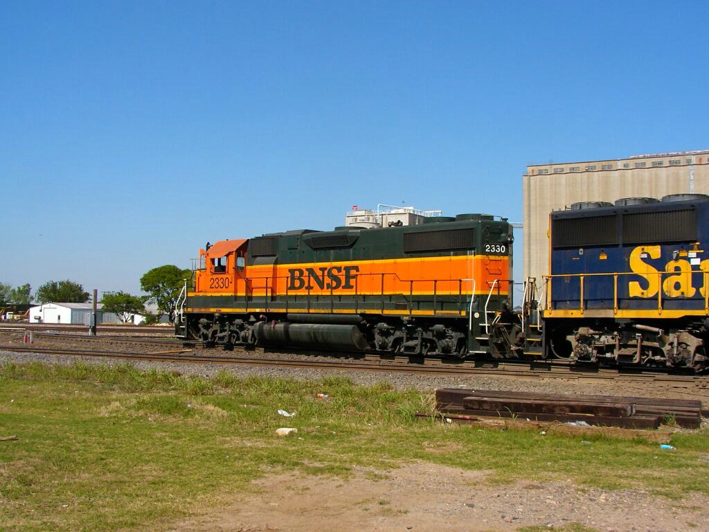 BNSF 2330